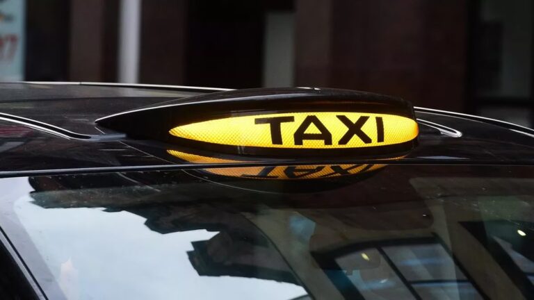 GlasGO Cabs: Your Premier Glasgow Taxi Service | ICS Taxi
